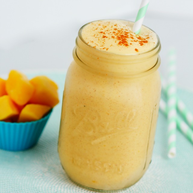 Fresh Mango Smoothie from Frozen Mangoes | Healthy Ideas for Kids